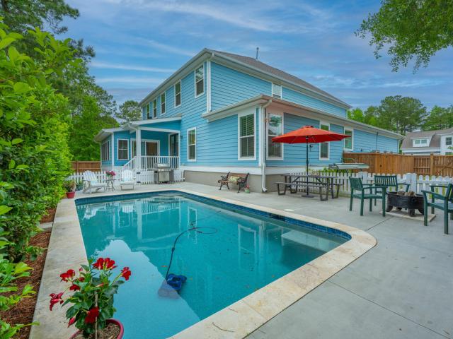 1511 Hopkins Lane