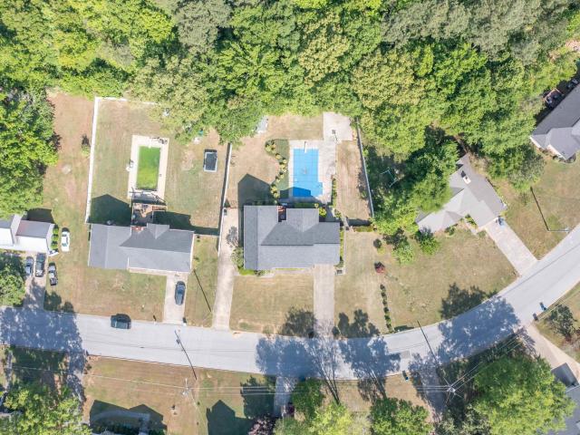 1511 Louise Drive Se