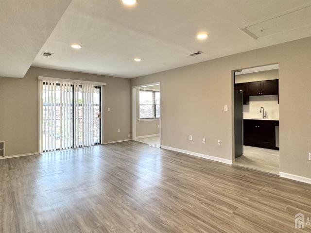1511 raspberry Court