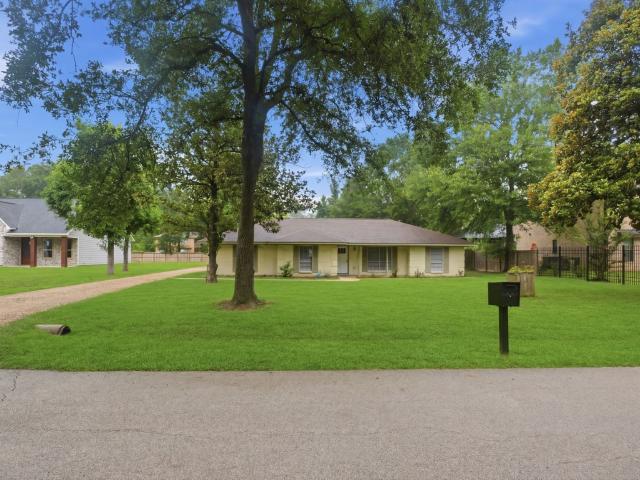 1511 Sungail Drive