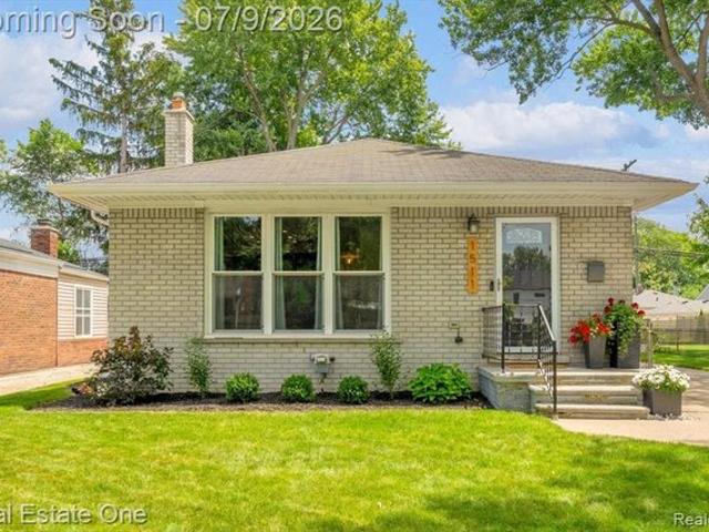 1511 S Wilson Ave, Royal Oak, MI 48067