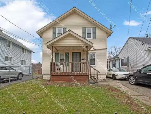 1511 Tacoma St. Unit 2 Upstairs 1511 Tacoma St