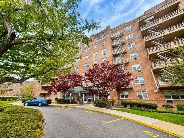 1511 th St Apt 6D, Howard Beach, NY 11414