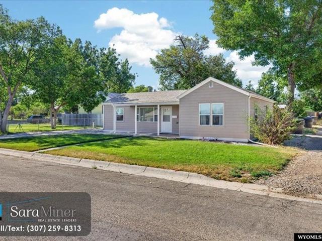 1511 W 14th St, Casper, WY 82604
