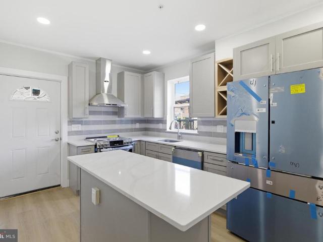 1511 W Flora Street