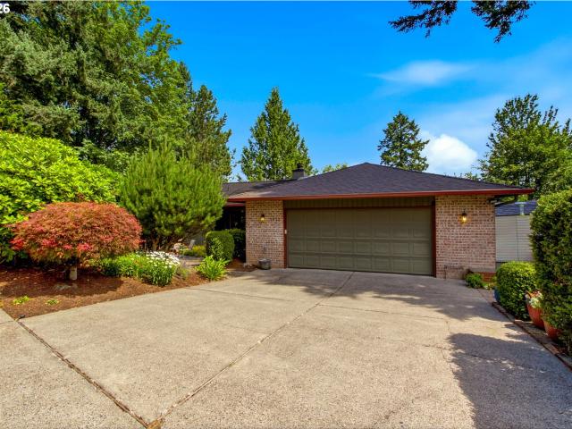 1511 woodland ter