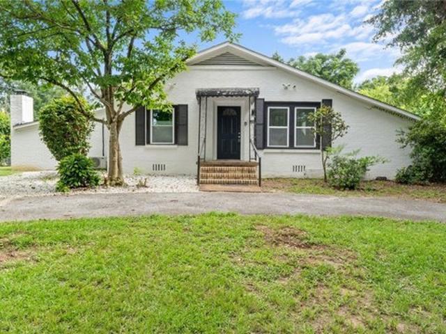 1511 18th St E, Tuscaloosa, AL 35404