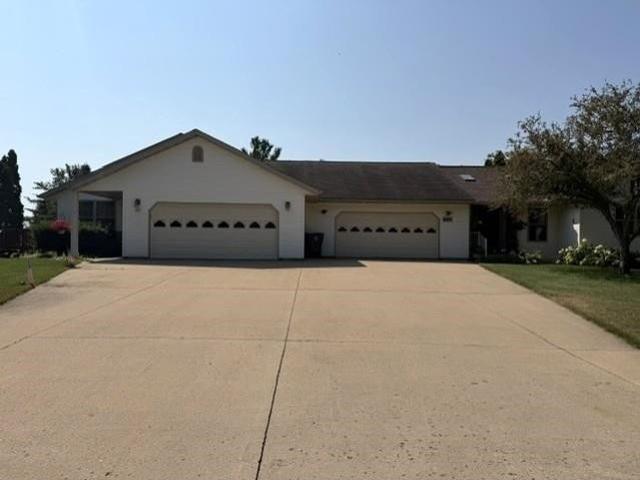 1511 1 Jonathans Ct, Plover, WI 54467