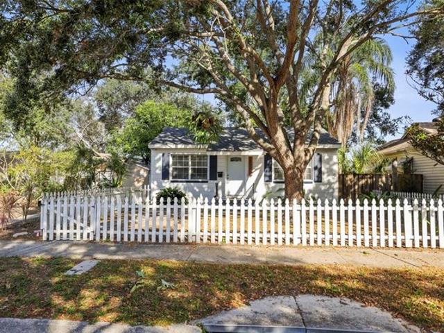 1511 35th Ave N, Saint Petersburg, FL 33704