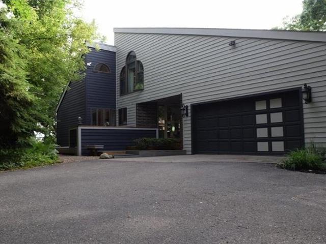 15120 Chestnut Cir, Burnsville, MN 55306
