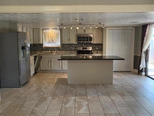 15122 Cedar Ridge Drive