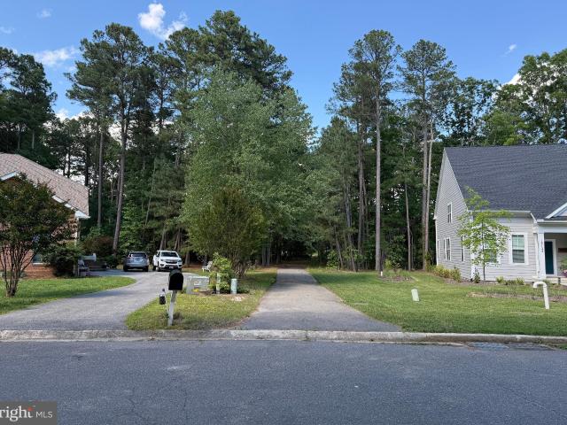 15127 Beacon Hill Cir, Issue, MD 20645 | MLS #MDCH2047 | Compass