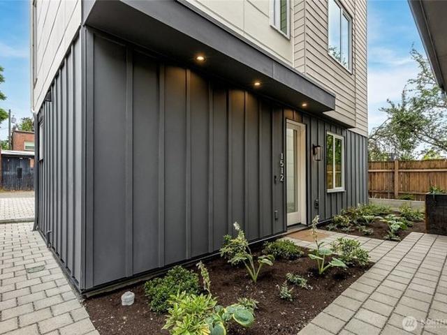 1512 NW 59th St, Seattle, WA 98107