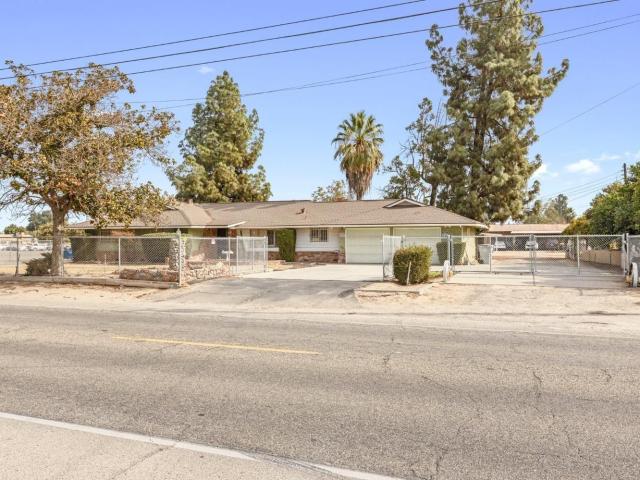 1512 N Brawley Ave, Fresno, CA