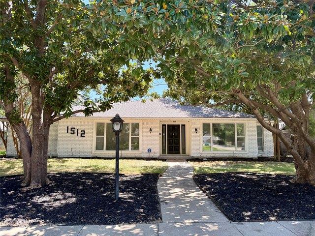 1512 Northridge Dr, Carrollton, TX 75006