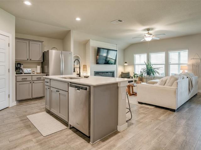 1512 Battery Park Drive