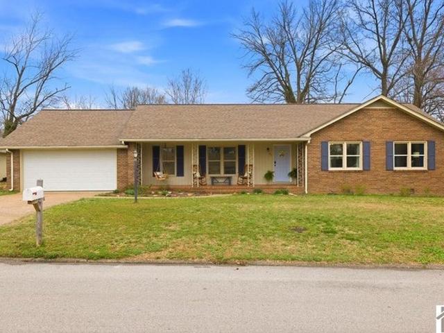 1512 Dudley Dr, Murray, KY 42071