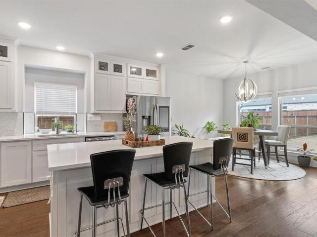 1512 Diamond Drive