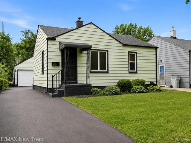 1512 E Maxlow Ave, Hazel Park, MI 48030