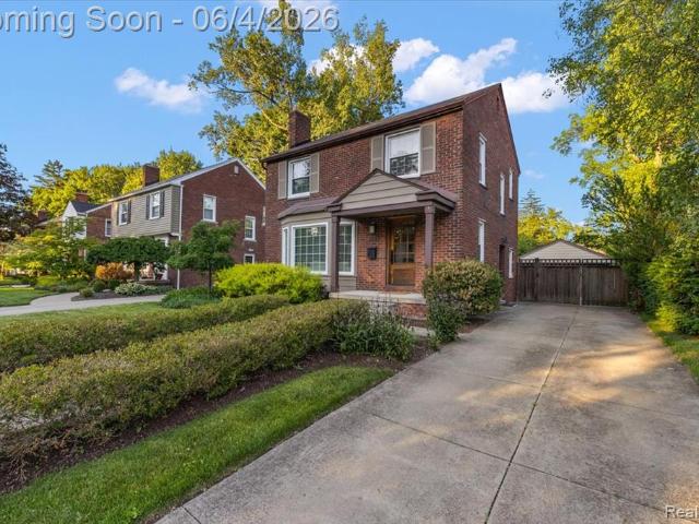 1512 Edgewood Drive