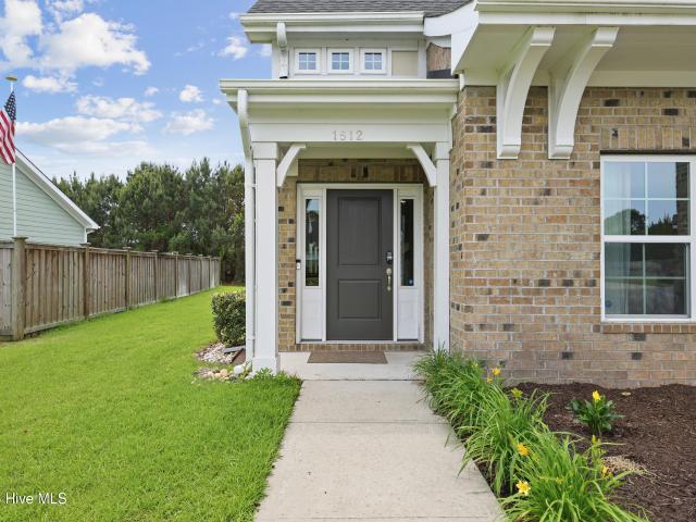 1512 Grove Lane