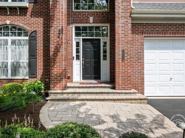 1512 Hammer Creek Court