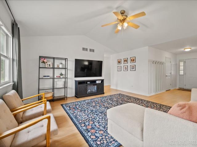 1512 Jodi Court