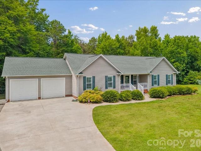 1512 Kinglet Drive
