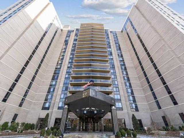 1512 Palisade Ave #15F, Fort Lee, NJ 07024 in Fort Lee, New Jersey