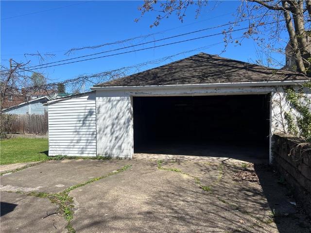 1512 Ridge Ave, New Kensington, PA 15068 | MLS #1748 | Compass