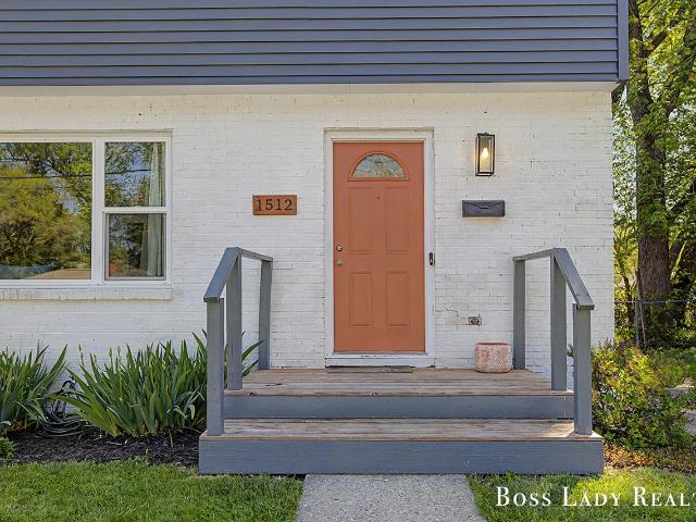 1512 Rossman Avenue