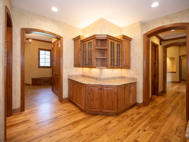 1512 W County Line Rd, Mequon, WI 53092 | MLS #1957