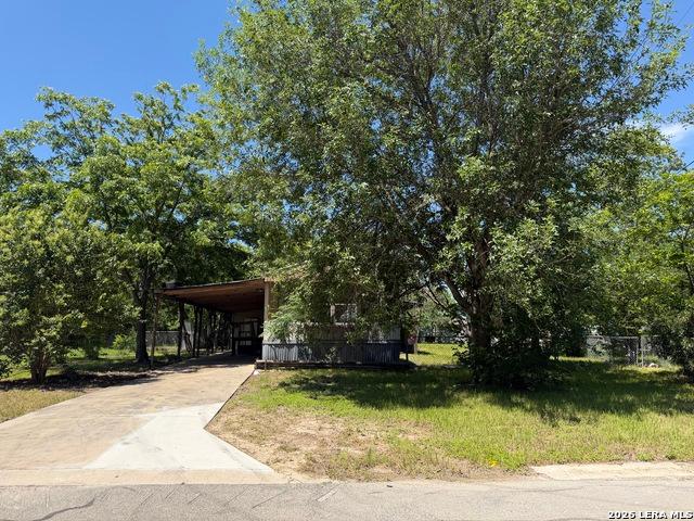 1512 Wisteria Ln