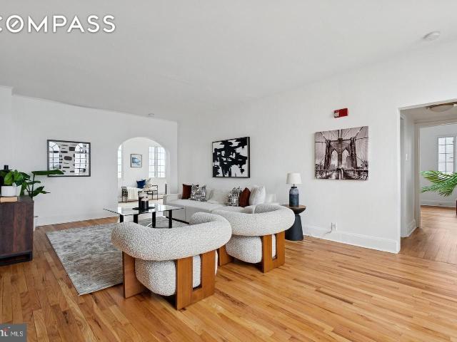 1512 14 Spruce St PH2402, Philadelphia, PA