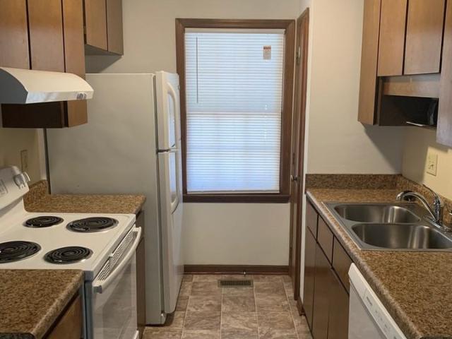 1512CV 2 Bedroom Apartment for Rent at 1512 Collegeview Ave, Raleigh, NC 27606 Southwest Raleigh