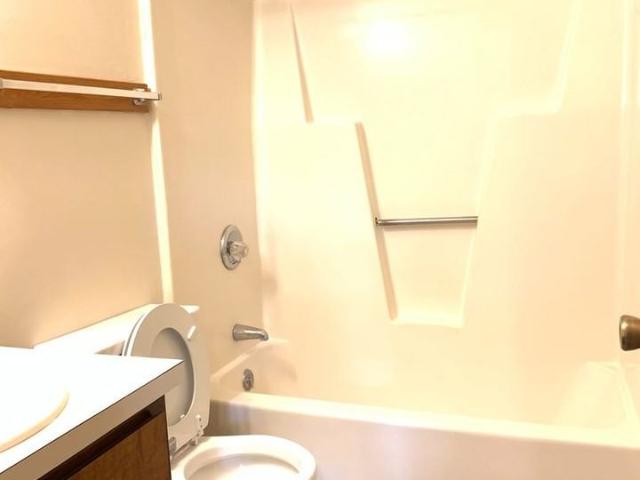 1512CV 2 Bedroom Apartment for Rent at 1512 Collegeview Ave, Raleigh, NC 27606 Southwest Raleigh