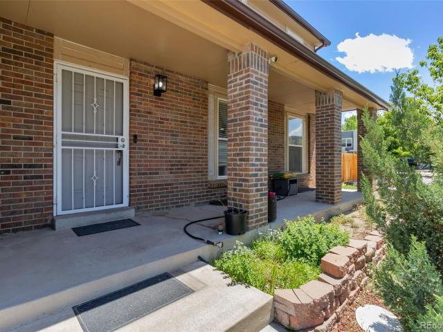 15133 Kelly Place