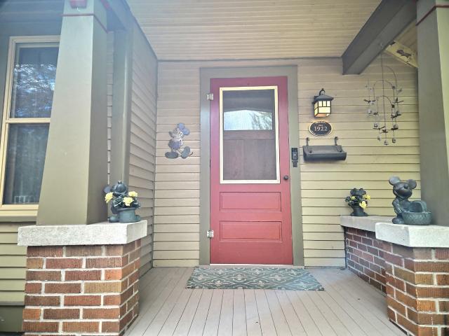 1513 N MAIN Street