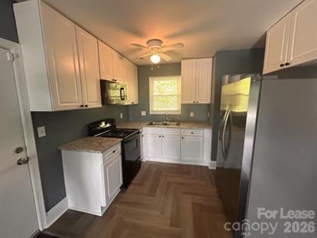 1513 Noel Place
