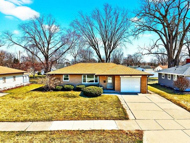 1513 Beauchamp St, Green Bay, WI 54304