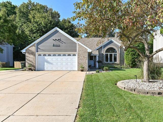 1513 Blakewood Ct, South Milwaukee, WI 53172