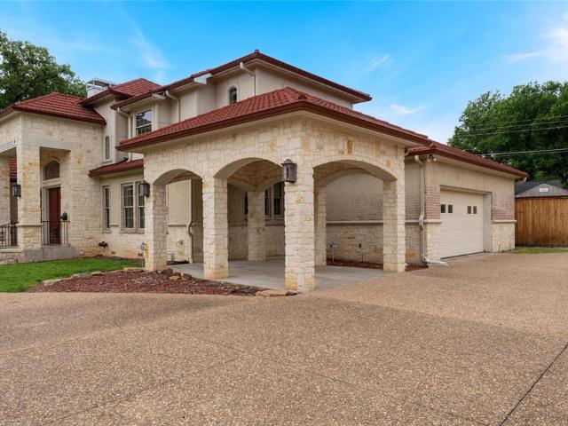 1513 Canyon Oaks Drive