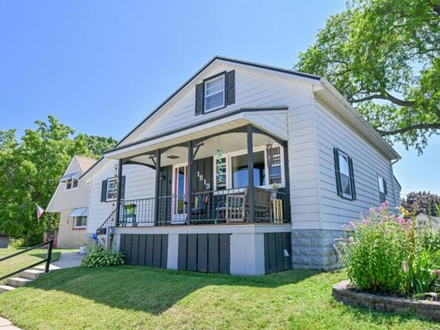 1513 Cherry St, South Milwaukee, WI 53172