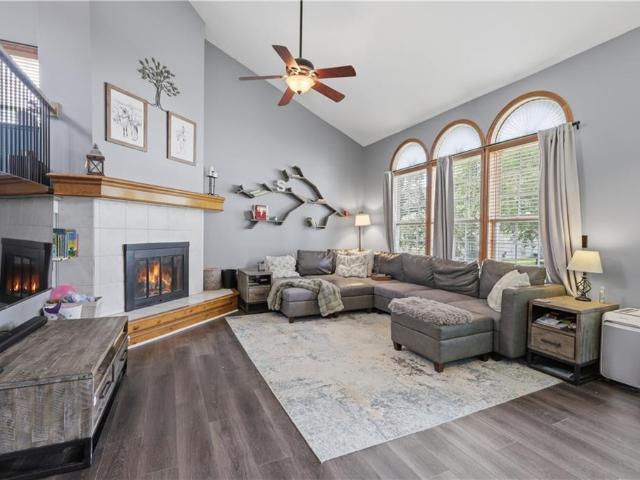 1513 Colt Circle