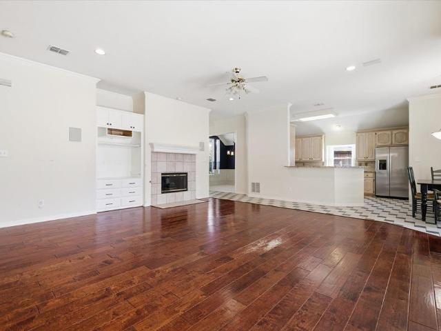 1513 Commerce Drive