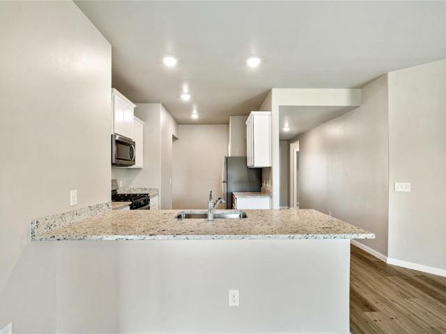 1513 Crimson Lake Boulevard