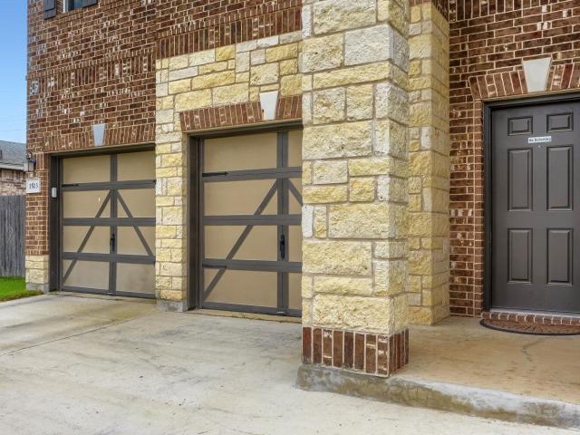 1513 Foxglove Dr