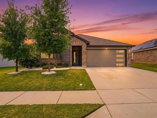 1513 Hulen Park Trl, Alvarado, TX 76009