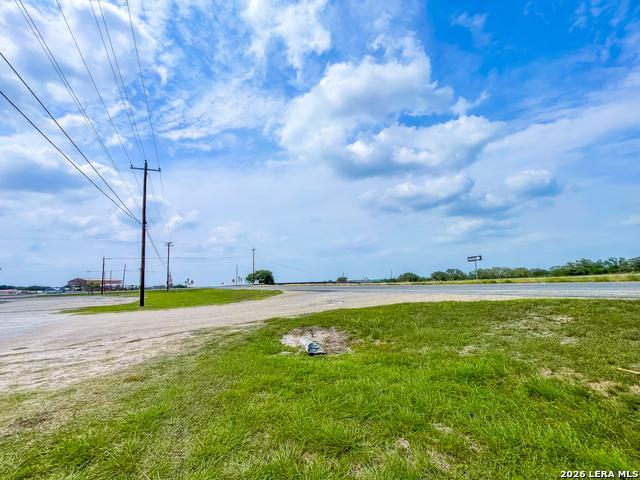 1513 Highway 181 Frontage N