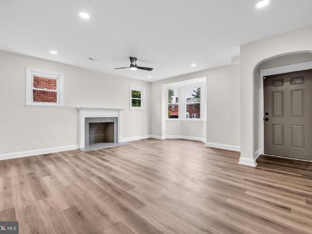 1513 Kingsway Road